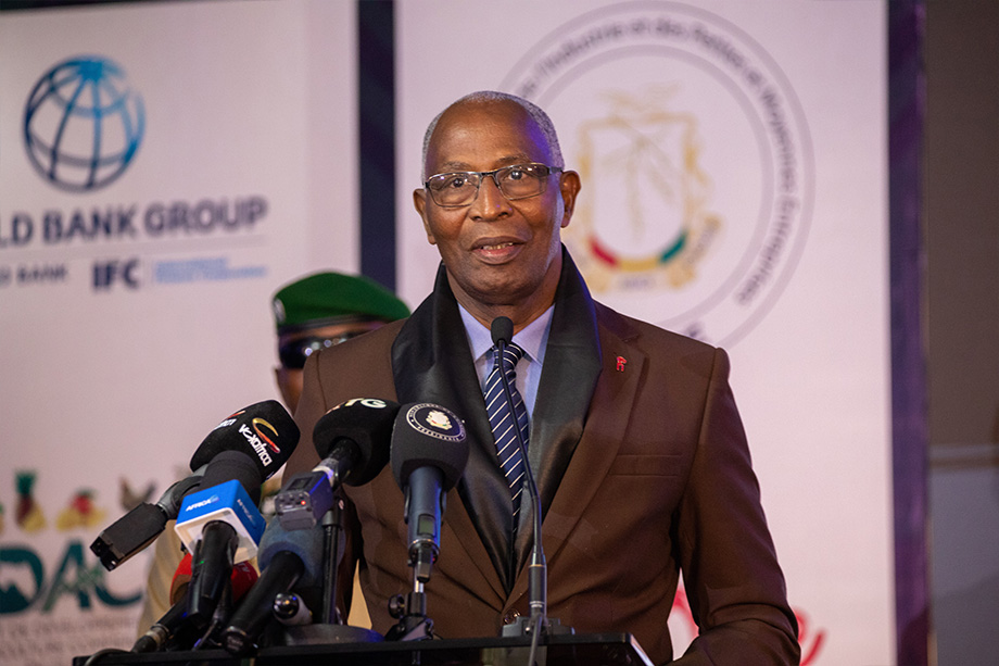 Bah Oury, une meilleure chance de succès pour l’équipe de la Transition ...